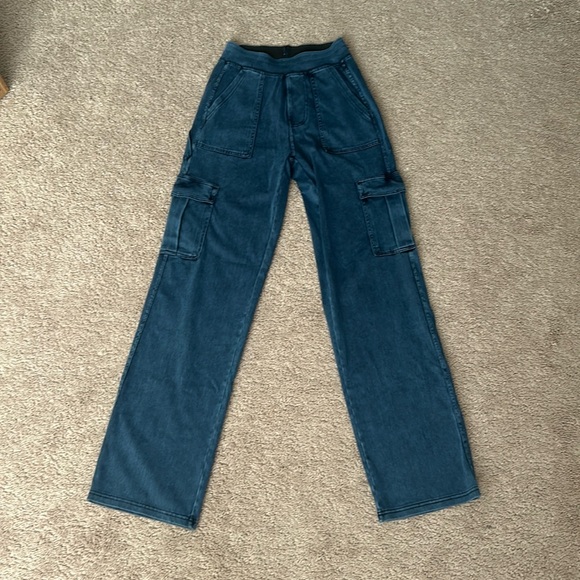 HALARA | Pants & Jumpsuits | Brand New Halara Magic Stretchy Denim ...